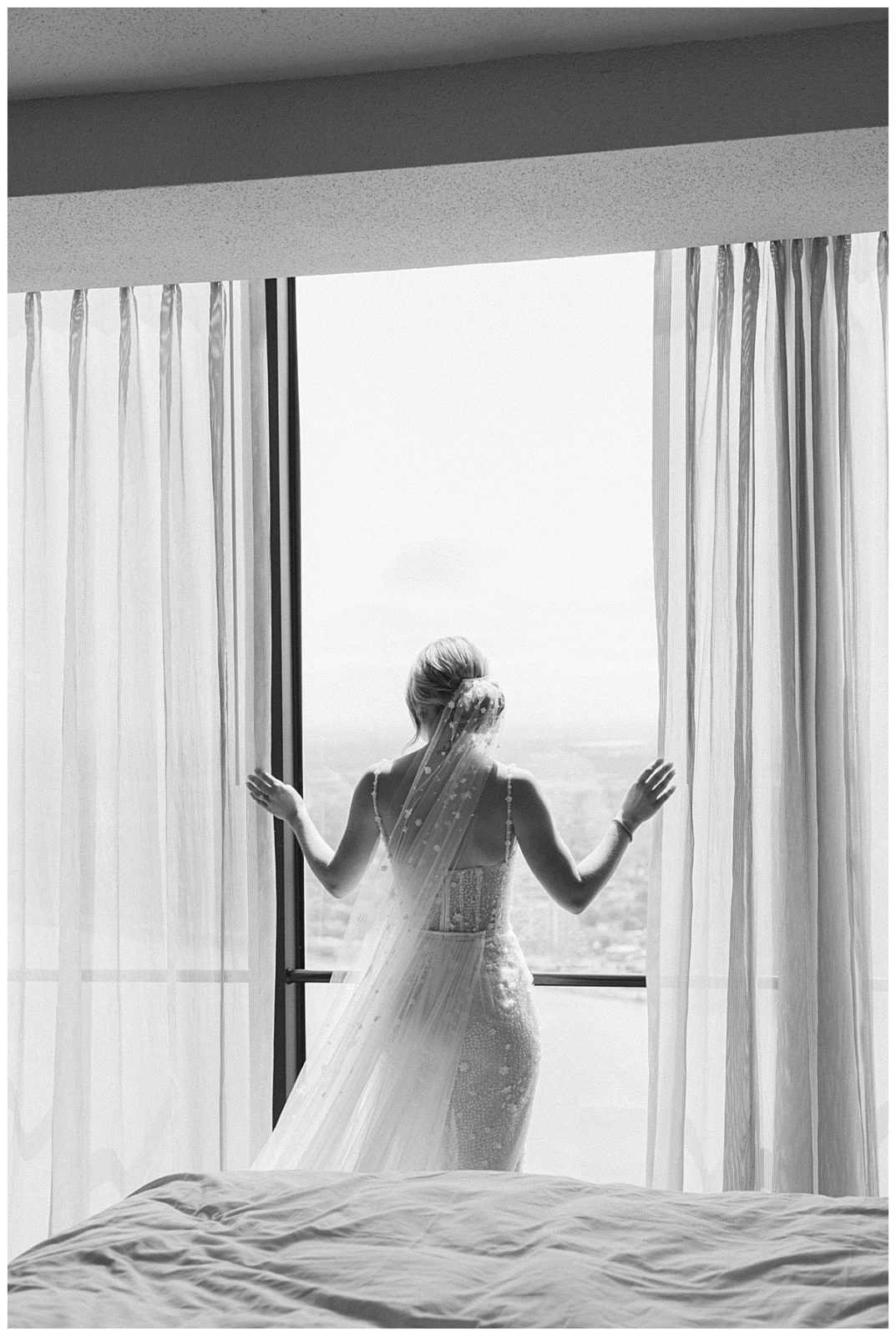 Rebecca & Alex | A City Port Wedding - aliciafrances.com