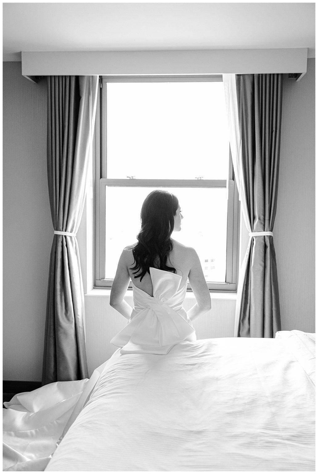 Classic and Chic Detroit Wedding | Jamie & Anthony - aliciafrances.com