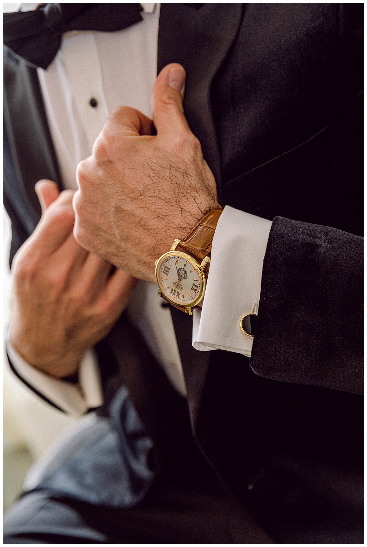 Classic and Chic Detroit Wedding | Jamie & Anthony - aliciafrances.com